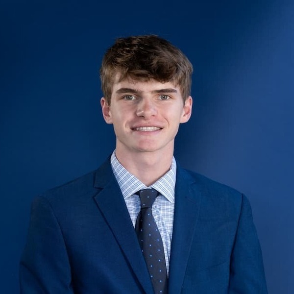 Luke Gallagher '27 | Sheedy Family Program in Economy, Enterprise, and ...